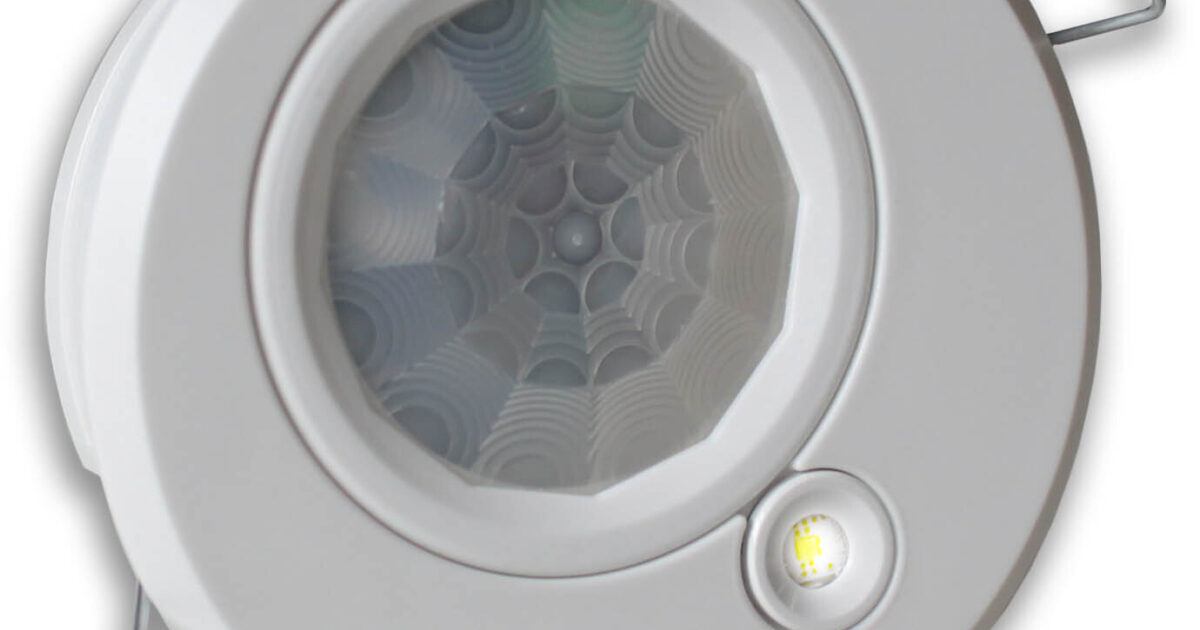 Simmtronic and Mackwell collaborate